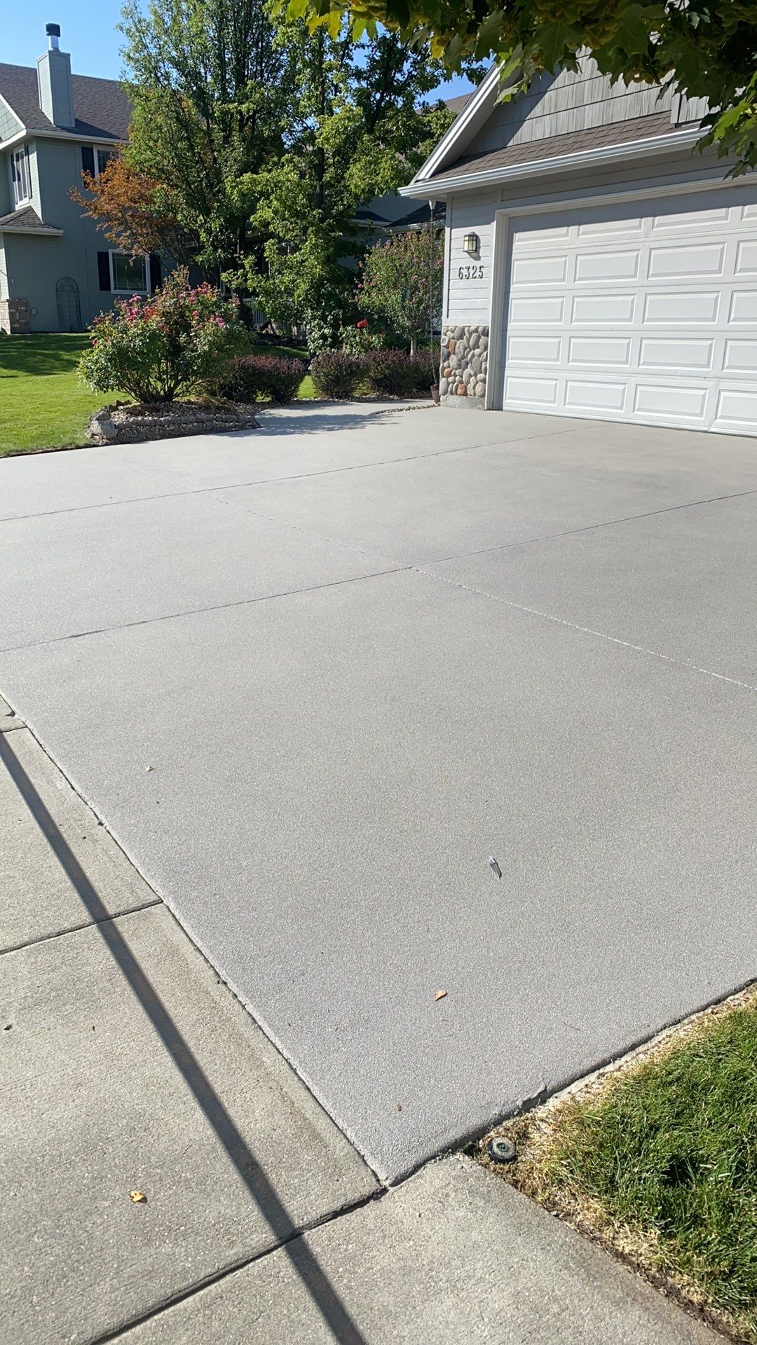 Textured Sand Coatings: A Driveway for Every Season | Concrete Craft
